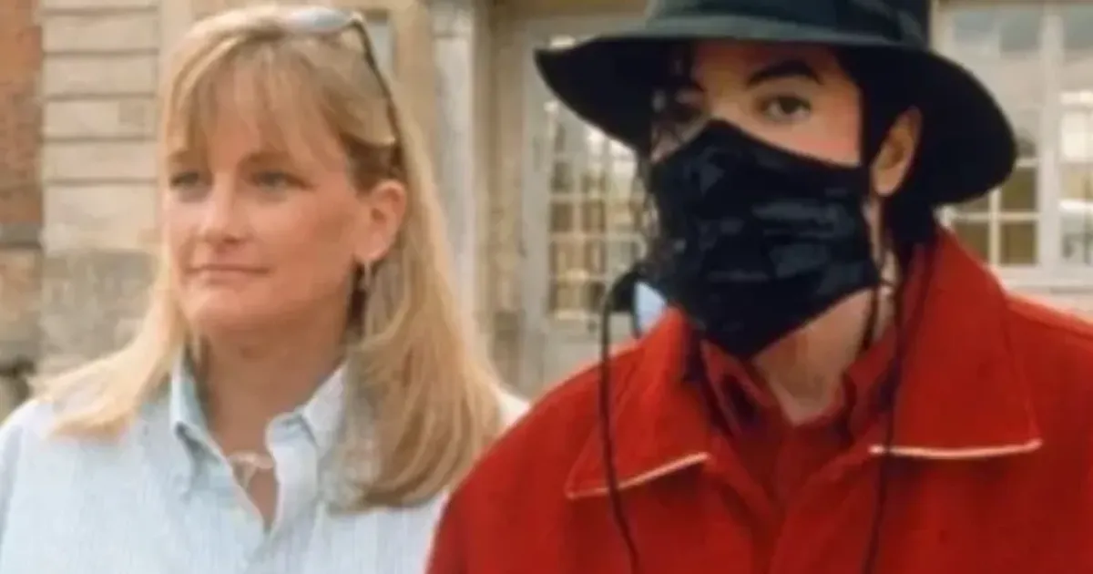 Michael Jackson'ın eski eşi Debbie Rowe yıllar sonra görüntülendi ...