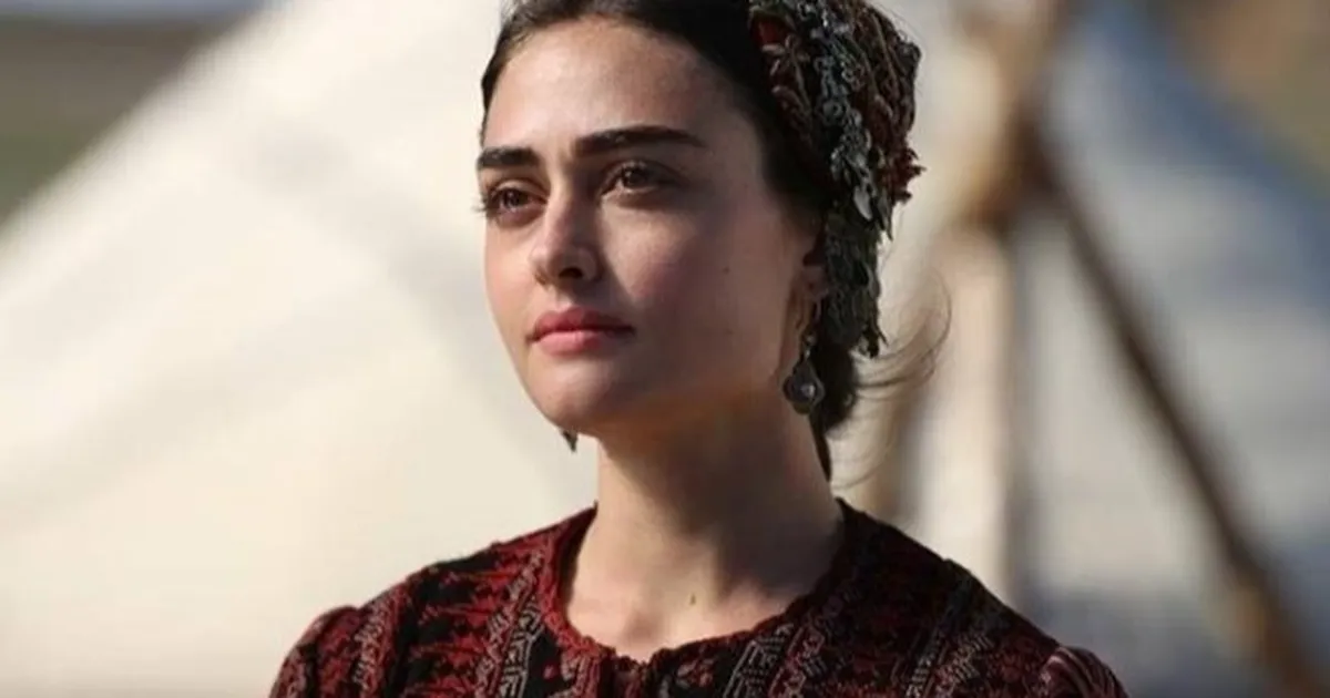 Diriliş: Ertuğrul'un Halime Sultan'ı Esra Bilgiç net konuştu ama ...
