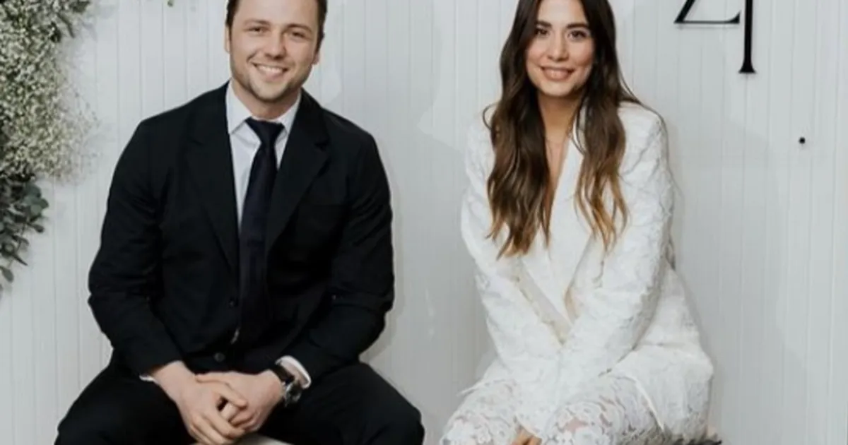Tolga Sarıtaş ve Zeynep Mayruk evlendi - Bursa Hakimiyet
