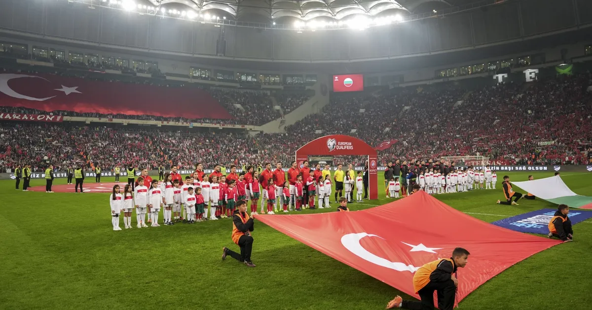 Bulgaristan basınından Bursaspor taraftarı ve Timsah vurgusu! - Bursa ...