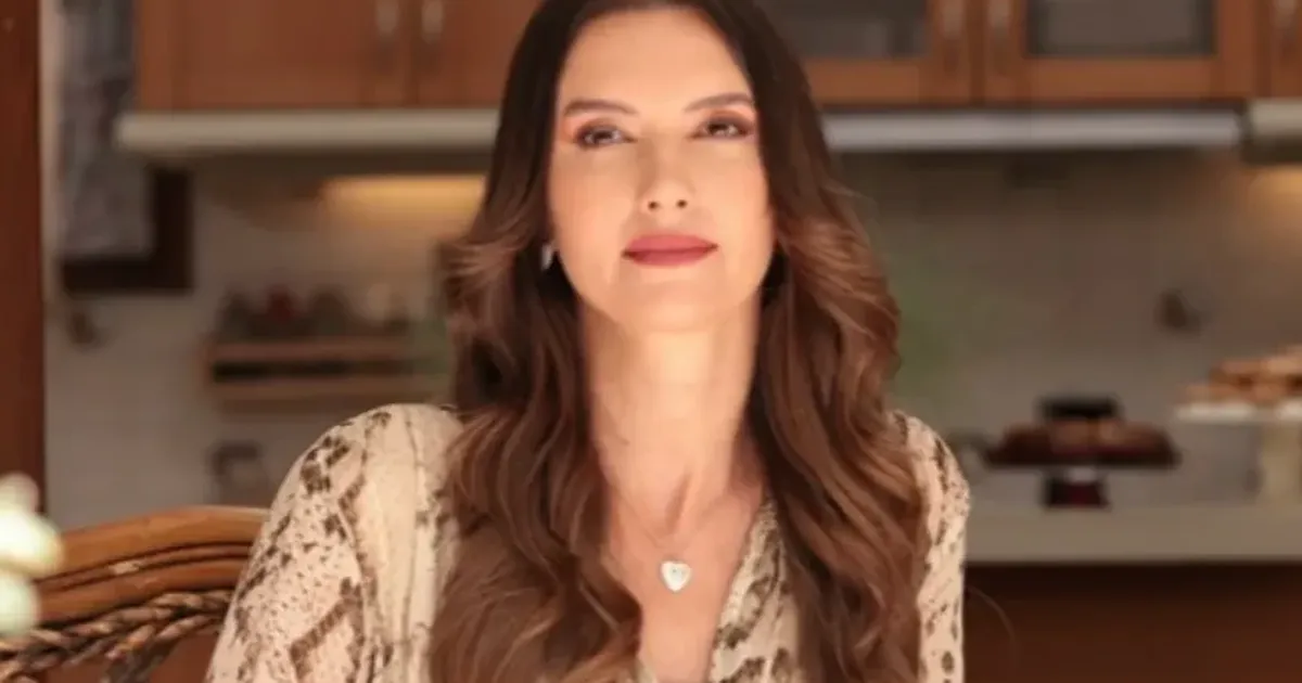 Leyla Lydia Tuğutlu oyunculuğa ara verdi, şarkıcı oldu! - Bursa Hakimiyet