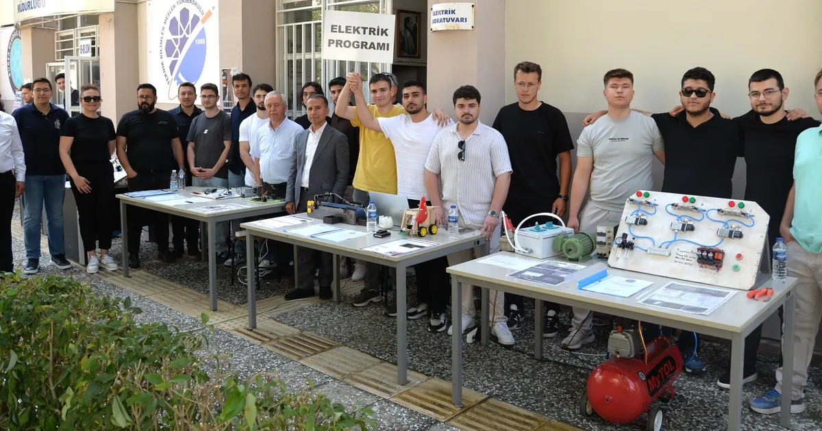 Bursa Uludağ Üniversitesi’nde 'Yıl Sonu Proje Şenliği' gerçekleştirildi ...