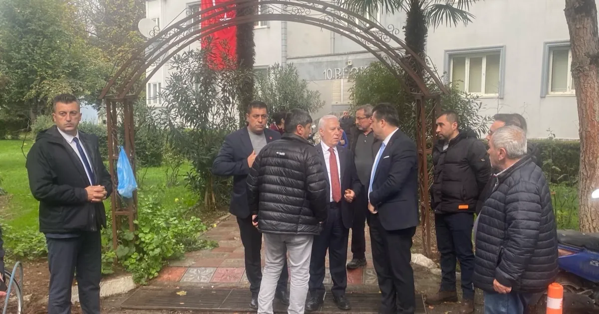 Başkan Bozbey'den şehit binbaşının ailesine taziye ziyareti - Bursa ...