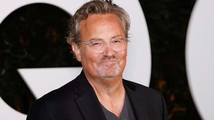 Friends dizisinin yıldızı Matthew Perry 54 yaşında hayatını kaybetti ...