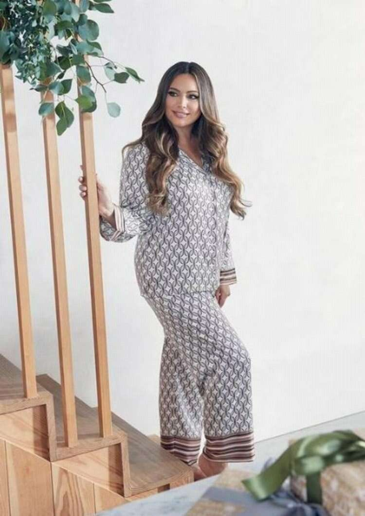 Kelly Brook son haliyle dikkat çekti - Bursa Hakimiyet